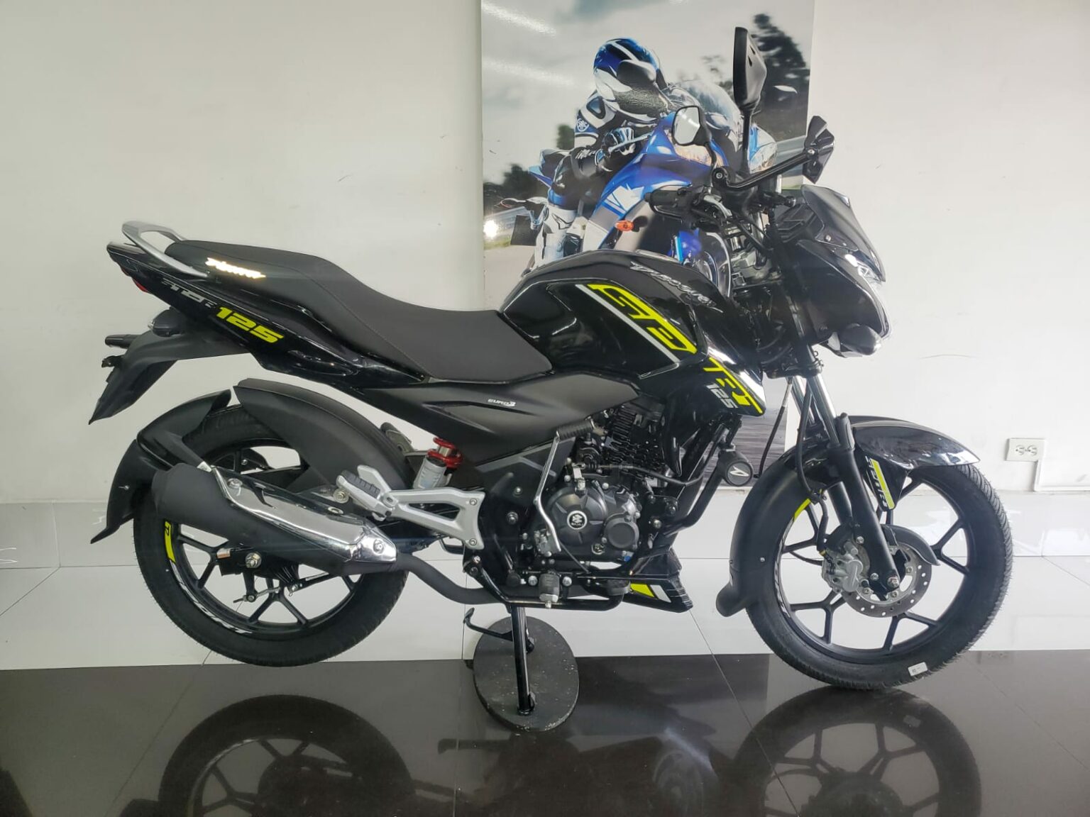 BAJAJ DISCOVER 125 2026 NUEVA