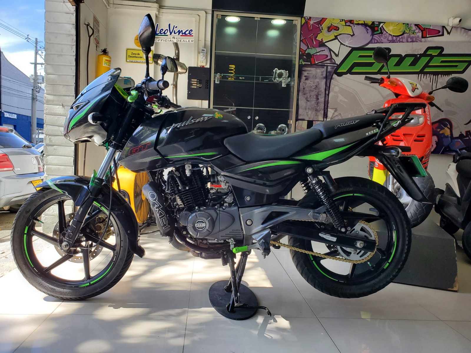 Bajaj Pulsar 180 GT 2019